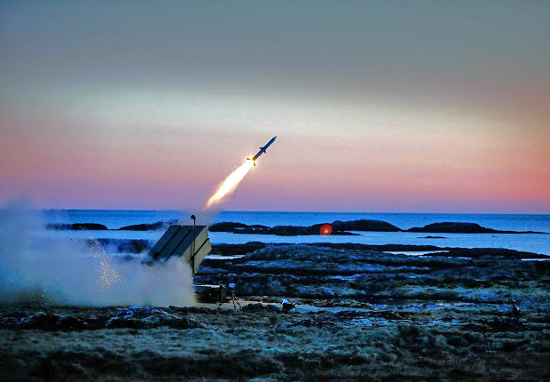 AMRAAM-ER gets firing - News - Shephard